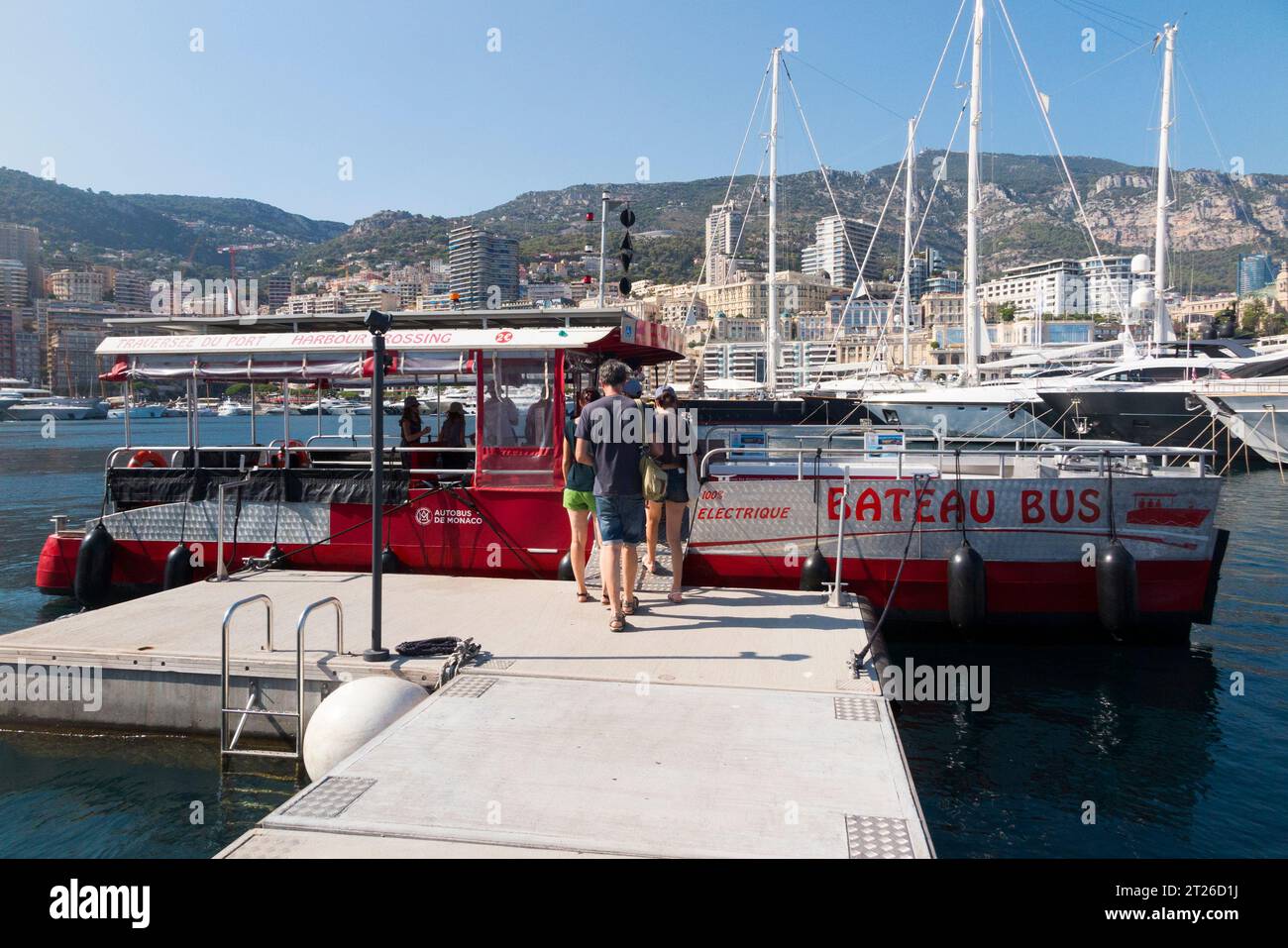 Bateau bus / 100% electric solar power water boat which crosses Monaco ...