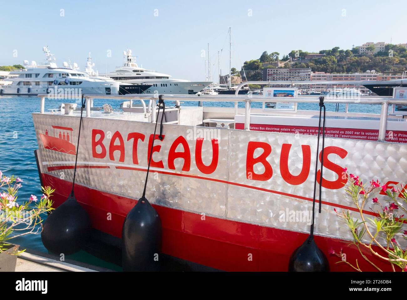 Bateau bus / 100% electric solar power water boat which crosses Monaco ...