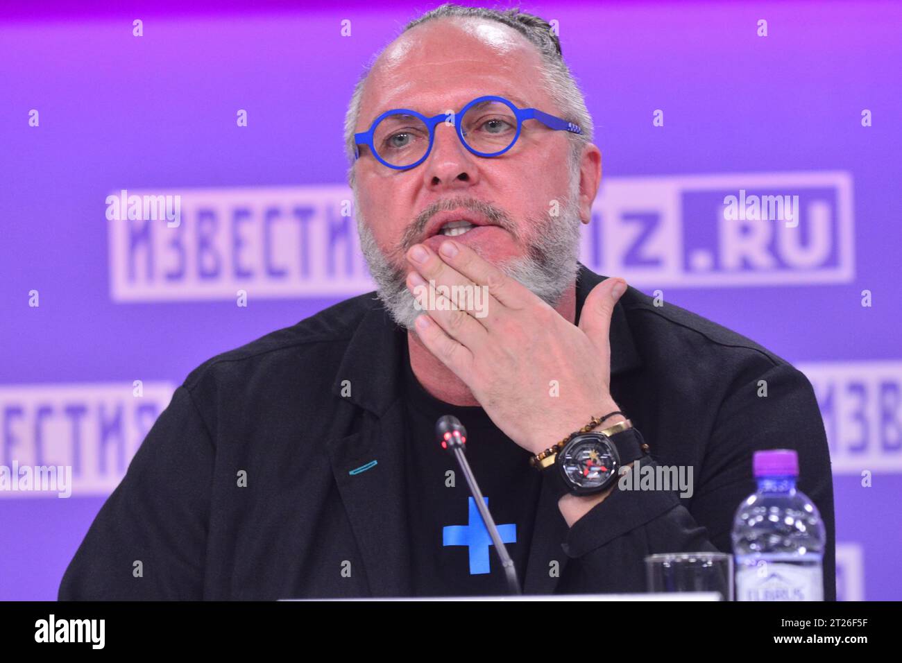 Press conference of director Yuri Grymov and actors of the Modern ...