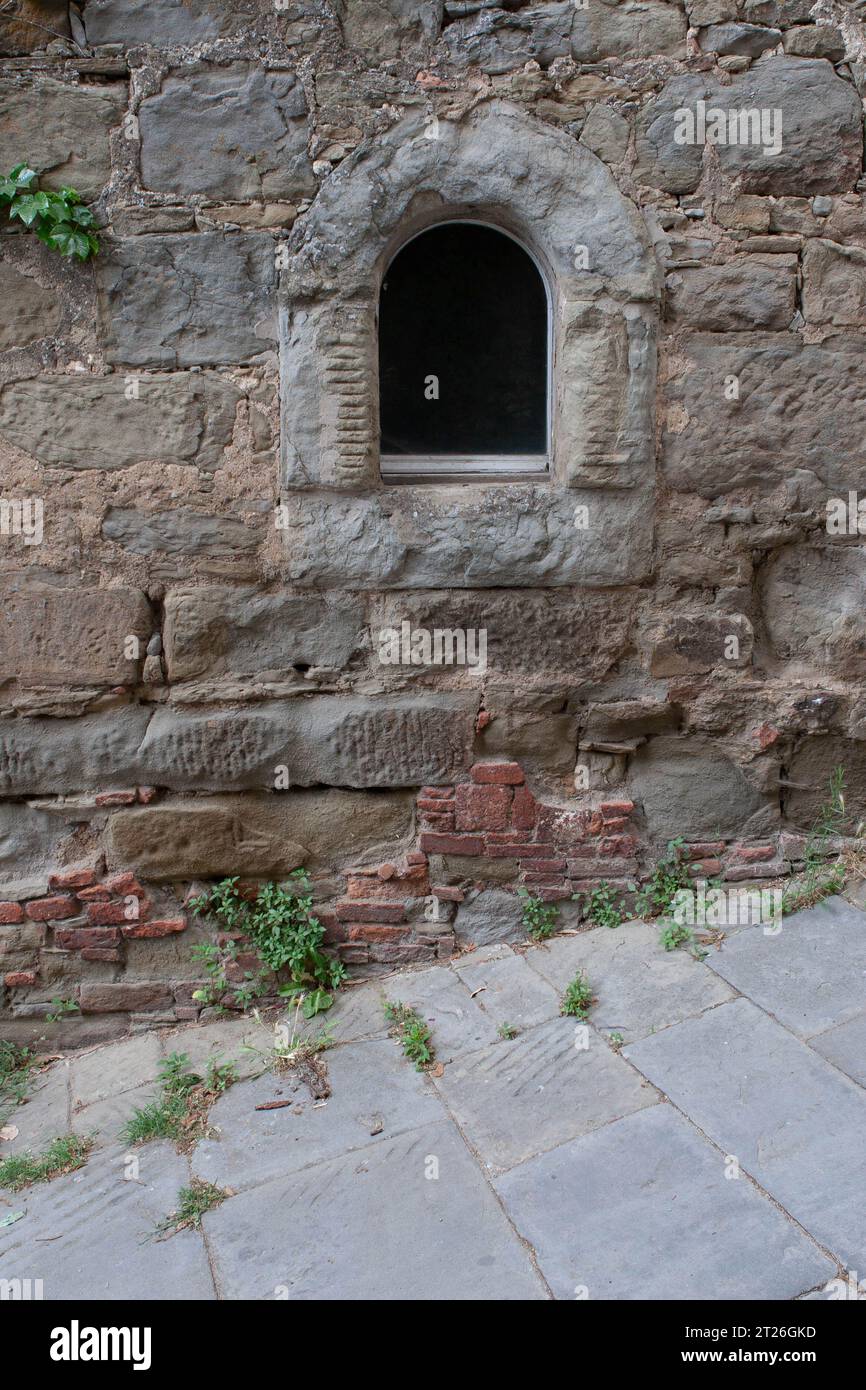 Little windows hi-res stock photography and images - Alamy