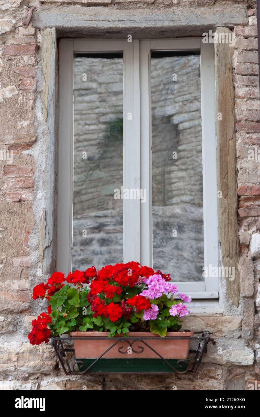 Little windows hi-res stock photography and images - Alamy