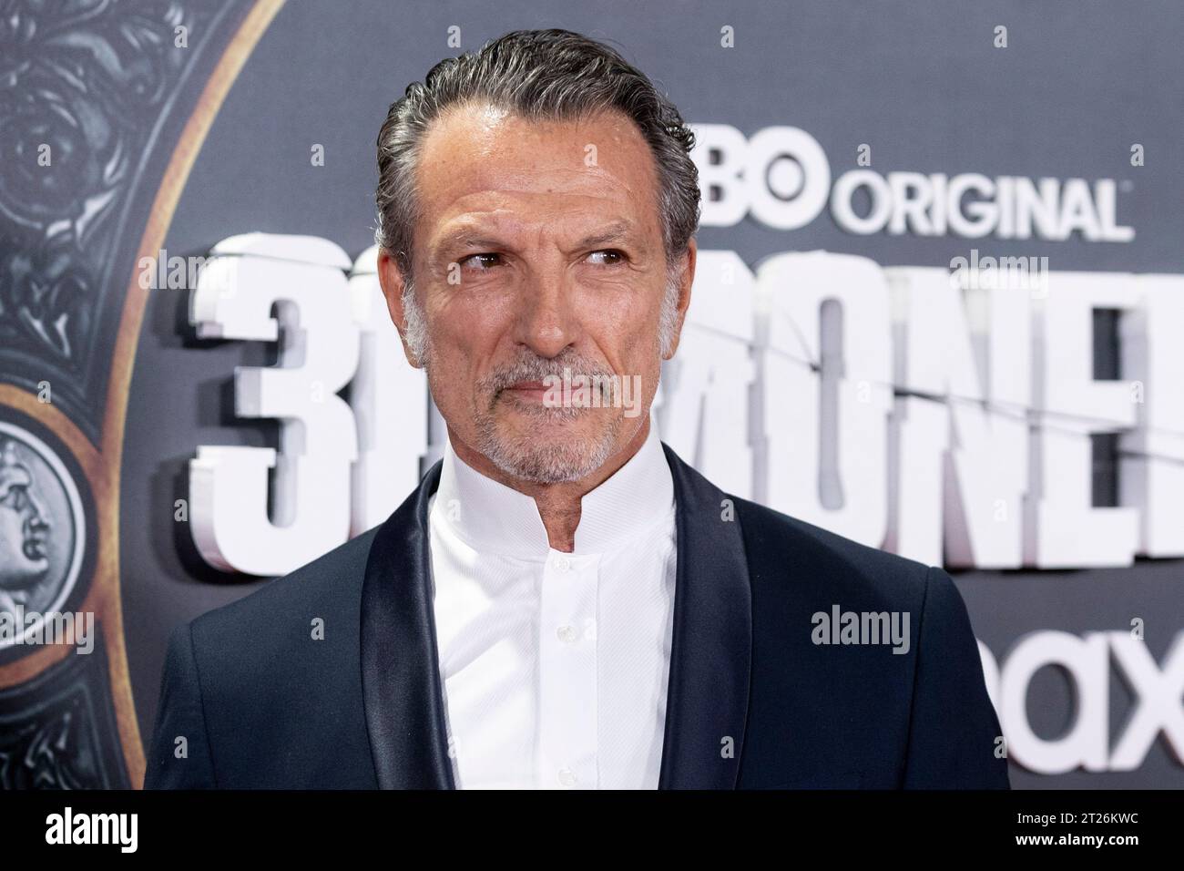 30 monedas hi-res stock photography and images - Alamy