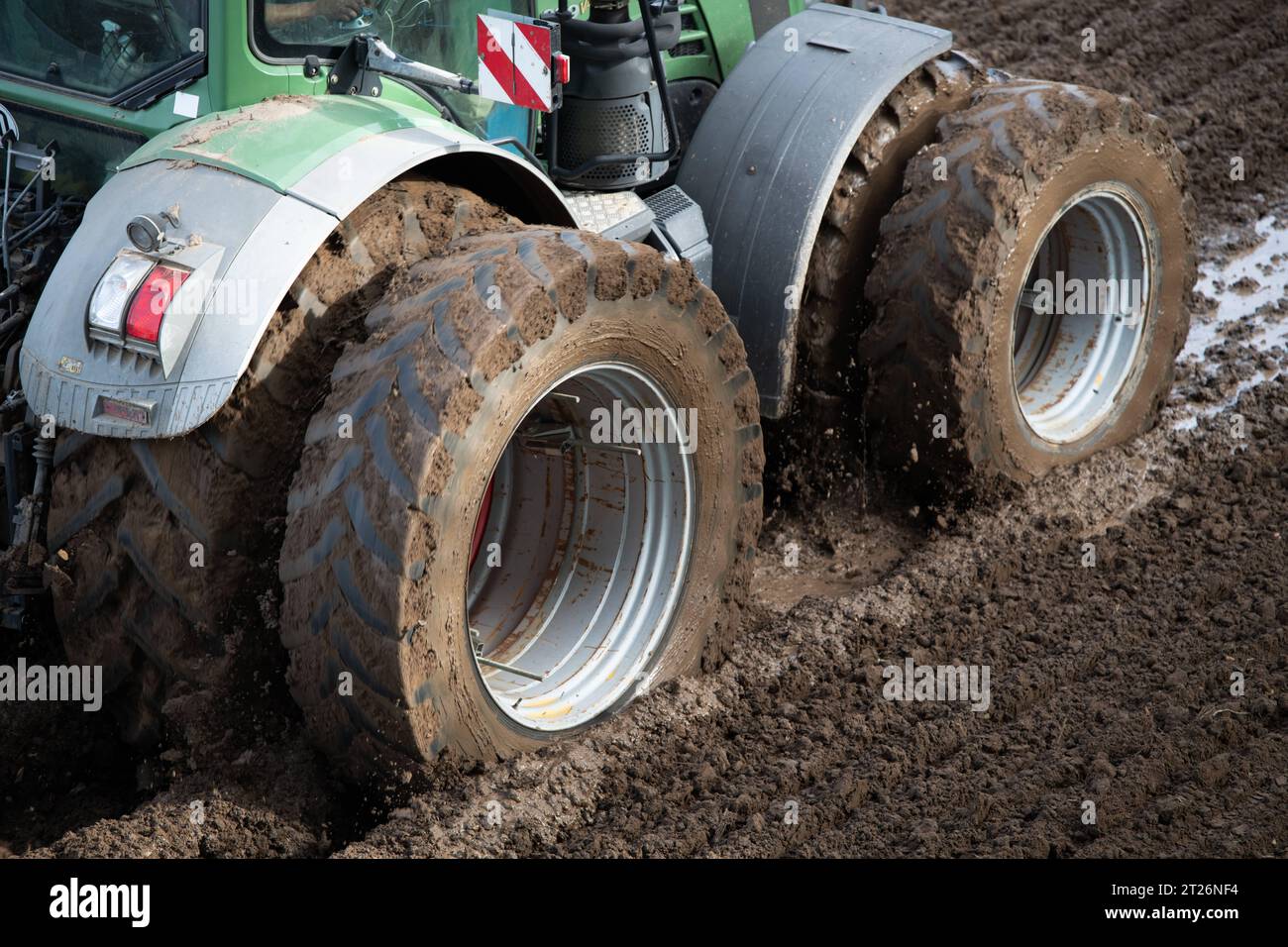 Traktor drehen hi-res stock photography and images - Alamy
