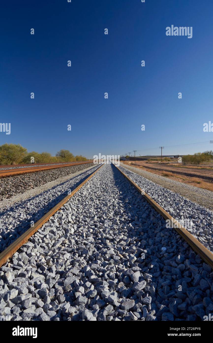 Railroad (Railway) Tracks Forming A Distant Vanishing Point Stock Photo - Alamy