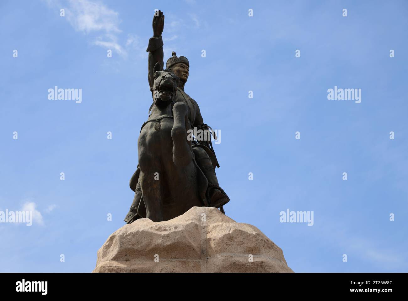 Bronze statue of Sukhbaatar in Ulaanbaatar Stock Photo - Alamy
