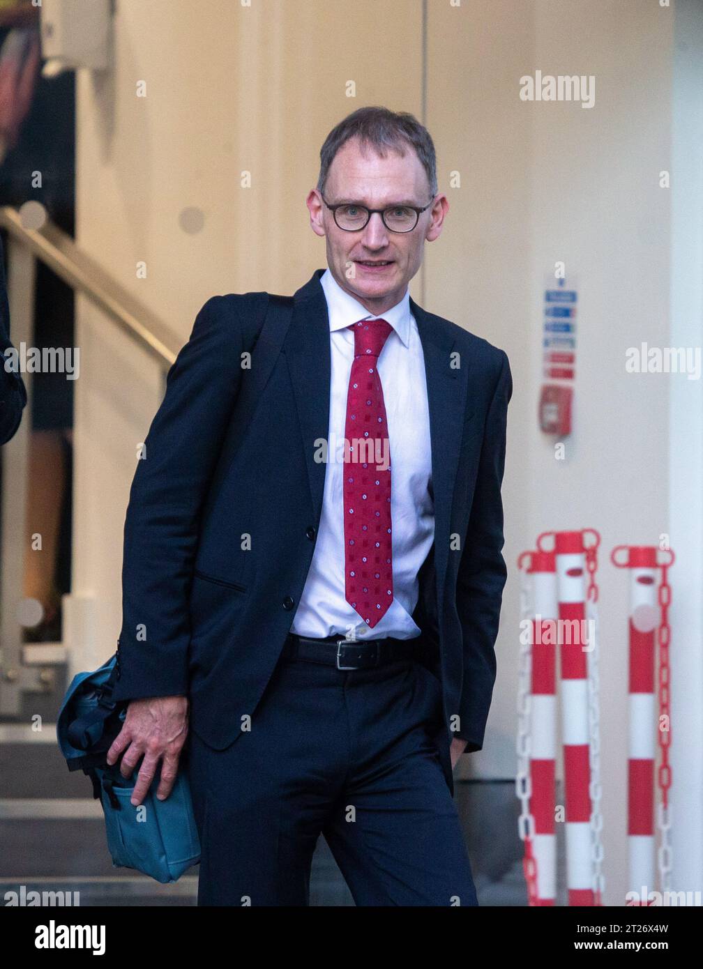 Epidemiologist neil ferguson hi-res stock photography and images - Alamy