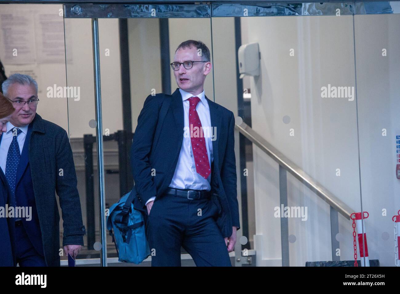 Epidemiologist neil ferguson hi-res stock photography and images - Alamy