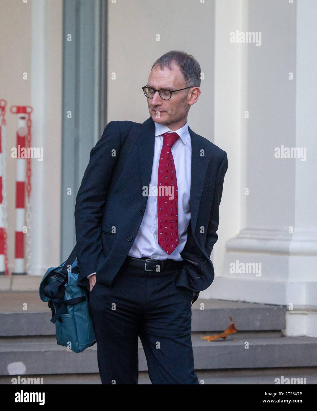 Epidemiologist neil ferguson hi-res stock photography and images - Alamy