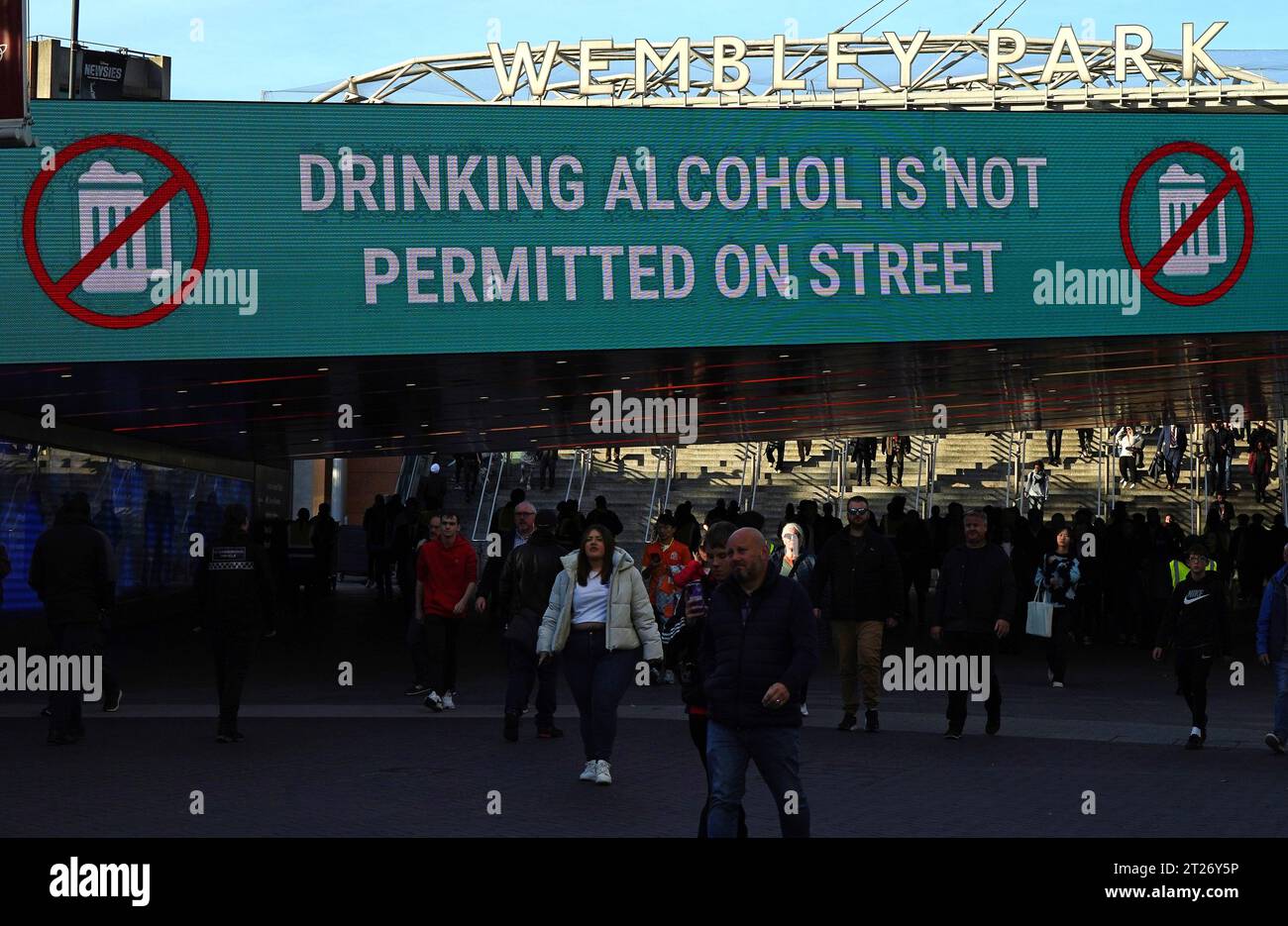 Large signage saying 'Drinking Alcohol Is Not Permitted On Steet ...