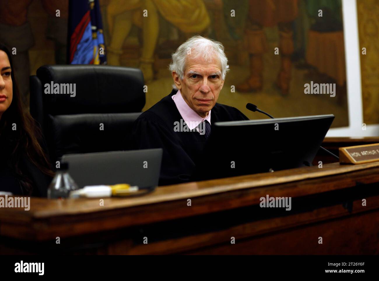 Courtroom procedures hi-res stock photography and images - Alamy