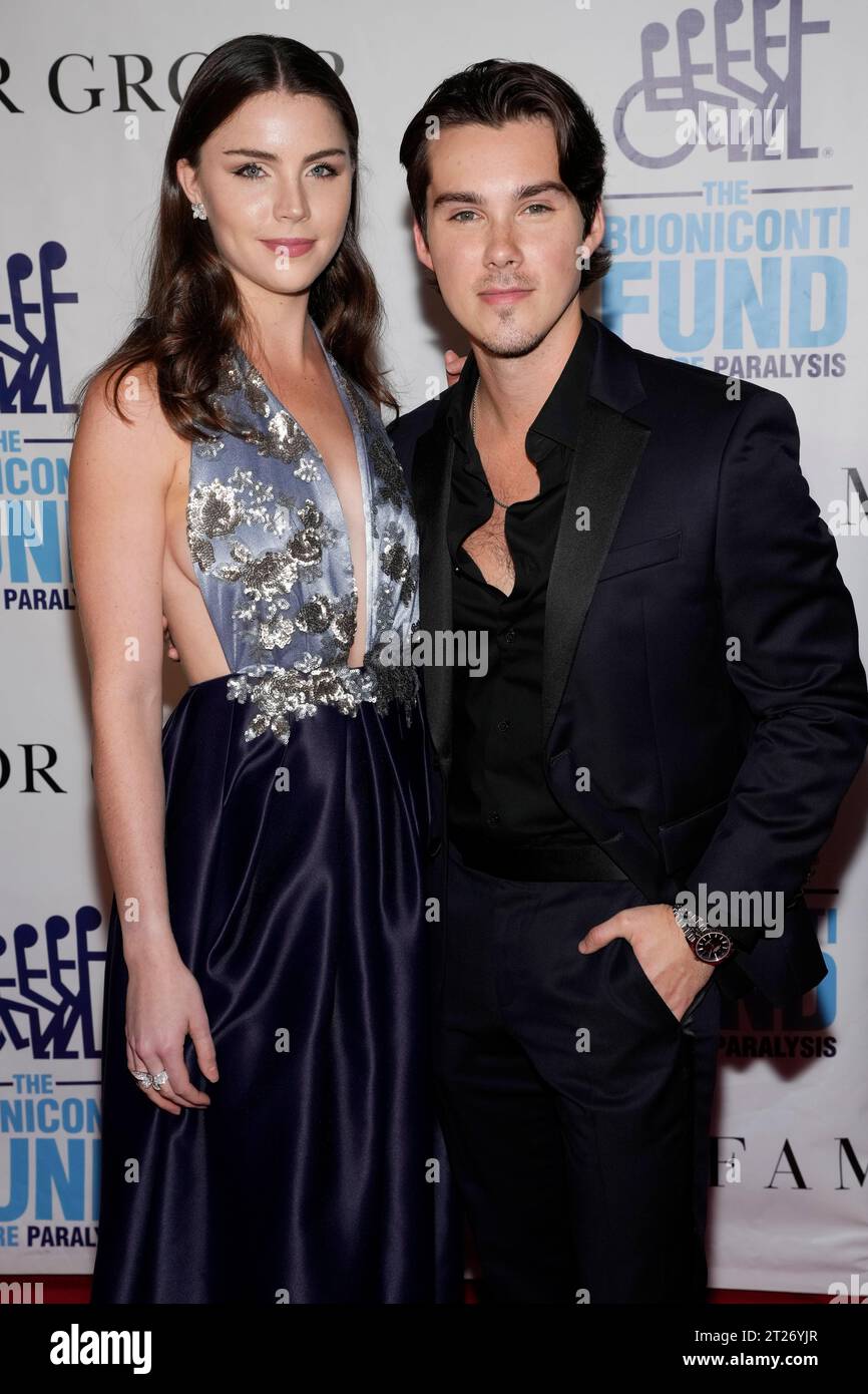 Carolynn Shada and Jeremy Shada attend the 38th annual Great Sports ...