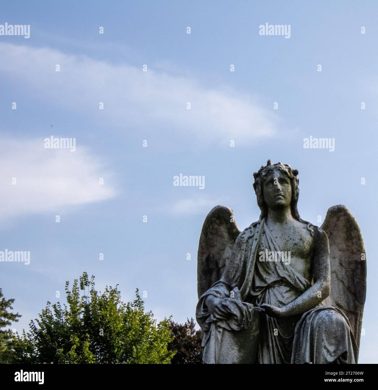 angel statue in graveyard brooklyn 2023 new york usa Stock Photo - Alamy