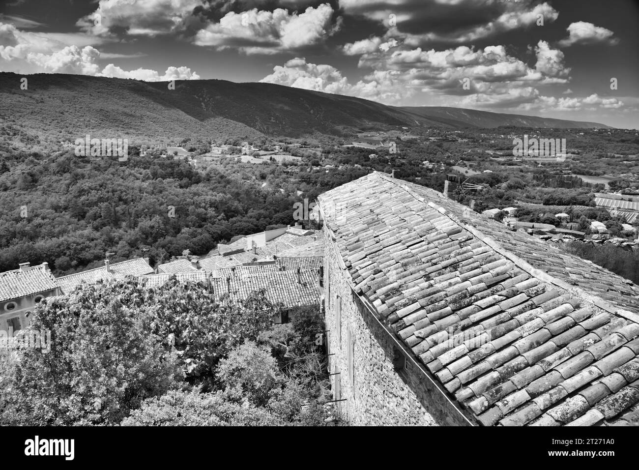 above the roofs of bonnieux (black and white Stock Photo - Alamy