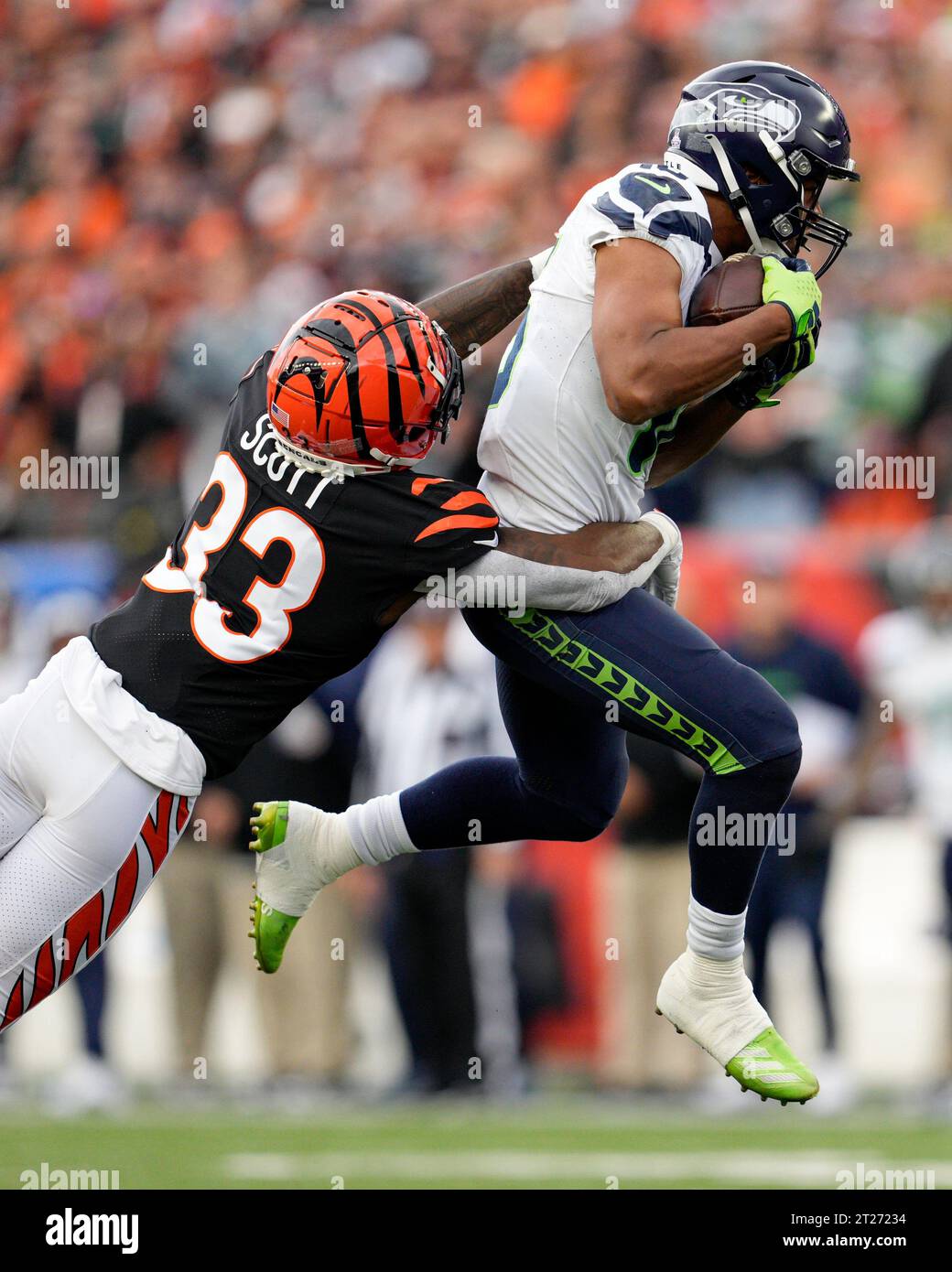 Seattle Seahawks wide receiver Tyler Lockett (16) makes a catch against ...