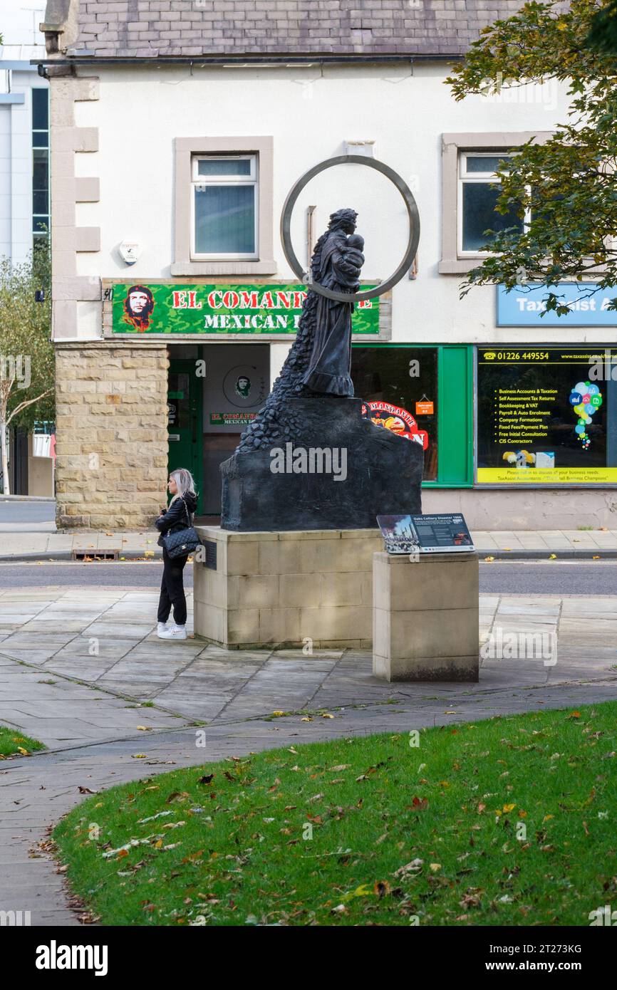 The Oaks colliery disaster statue, by Graham Ibbeson, in Barnsley Stock ...