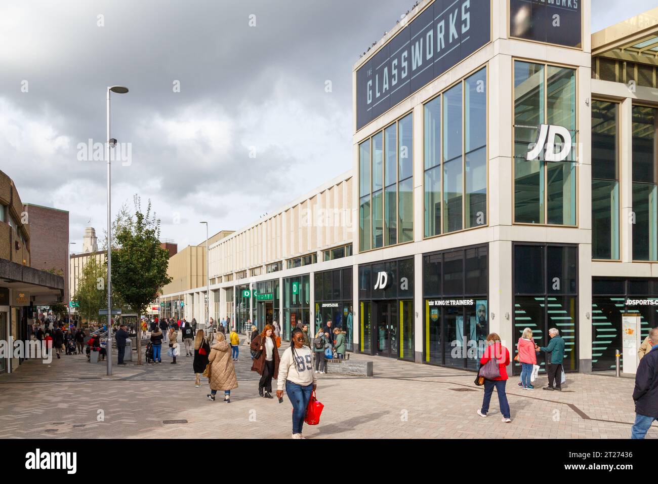 Shopping in barnsley hi-res stock photography and images - Alamy