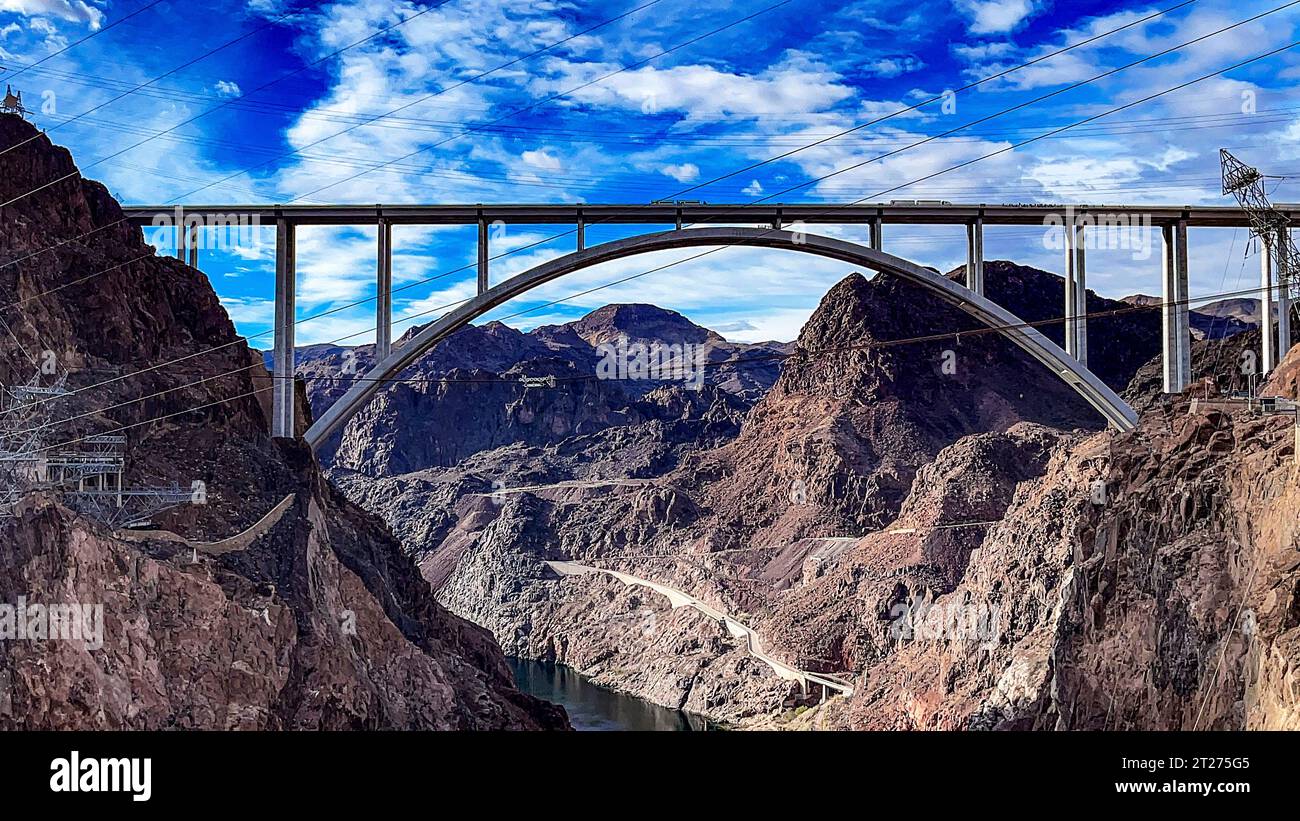 The Mike O'Callaghan-Pat Tillman Memorial Bridge, linking the two ends ...