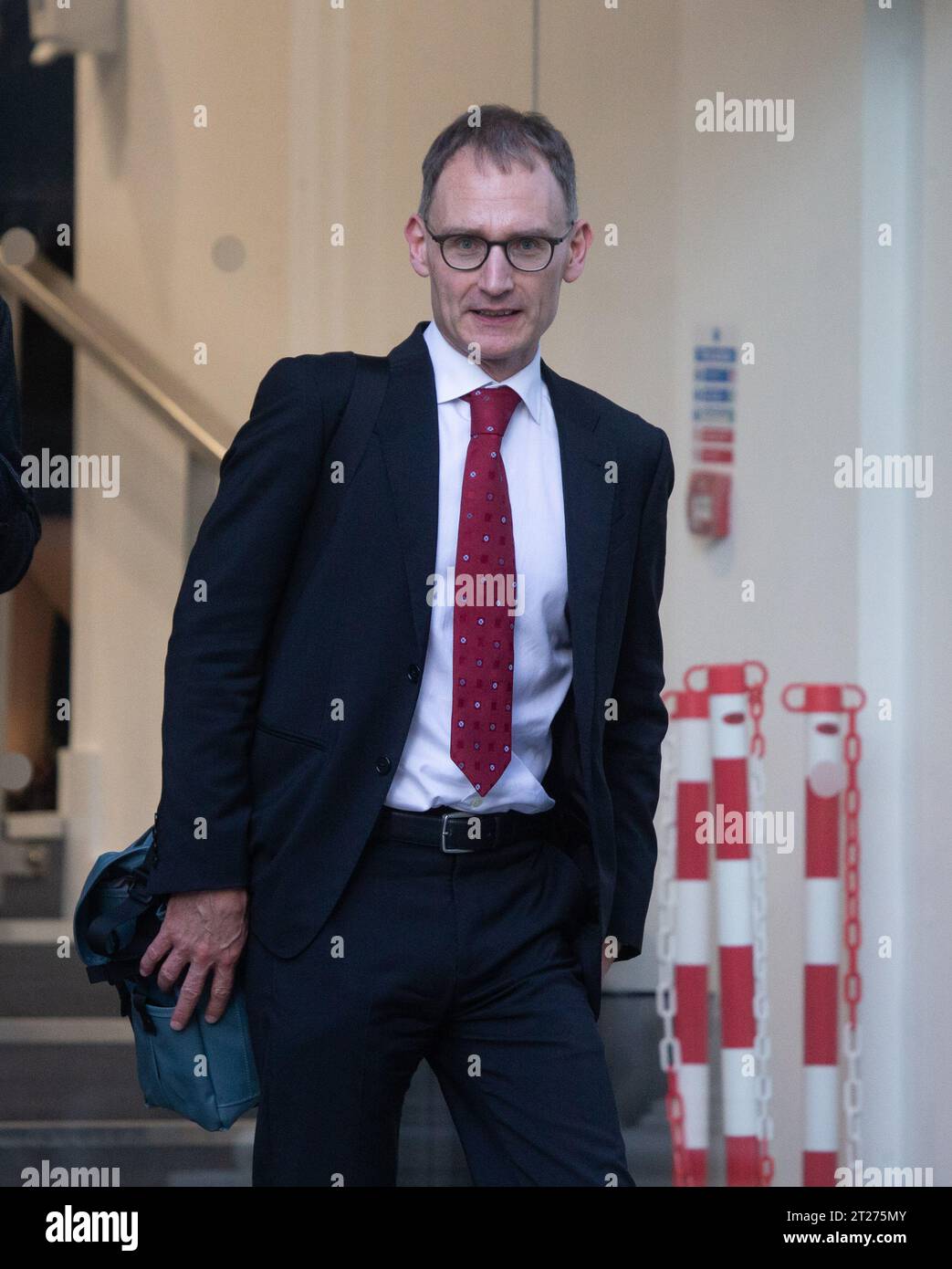 Epidemiologist neil ferguson hi-res stock photography and images - Alamy