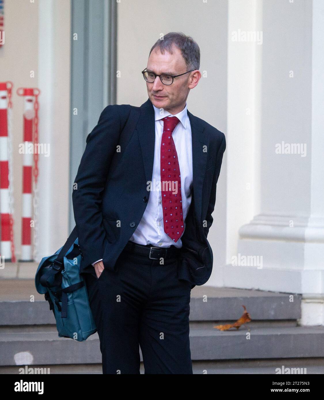 Epidemiologist neil ferguson hi-res stock photography and images - Alamy