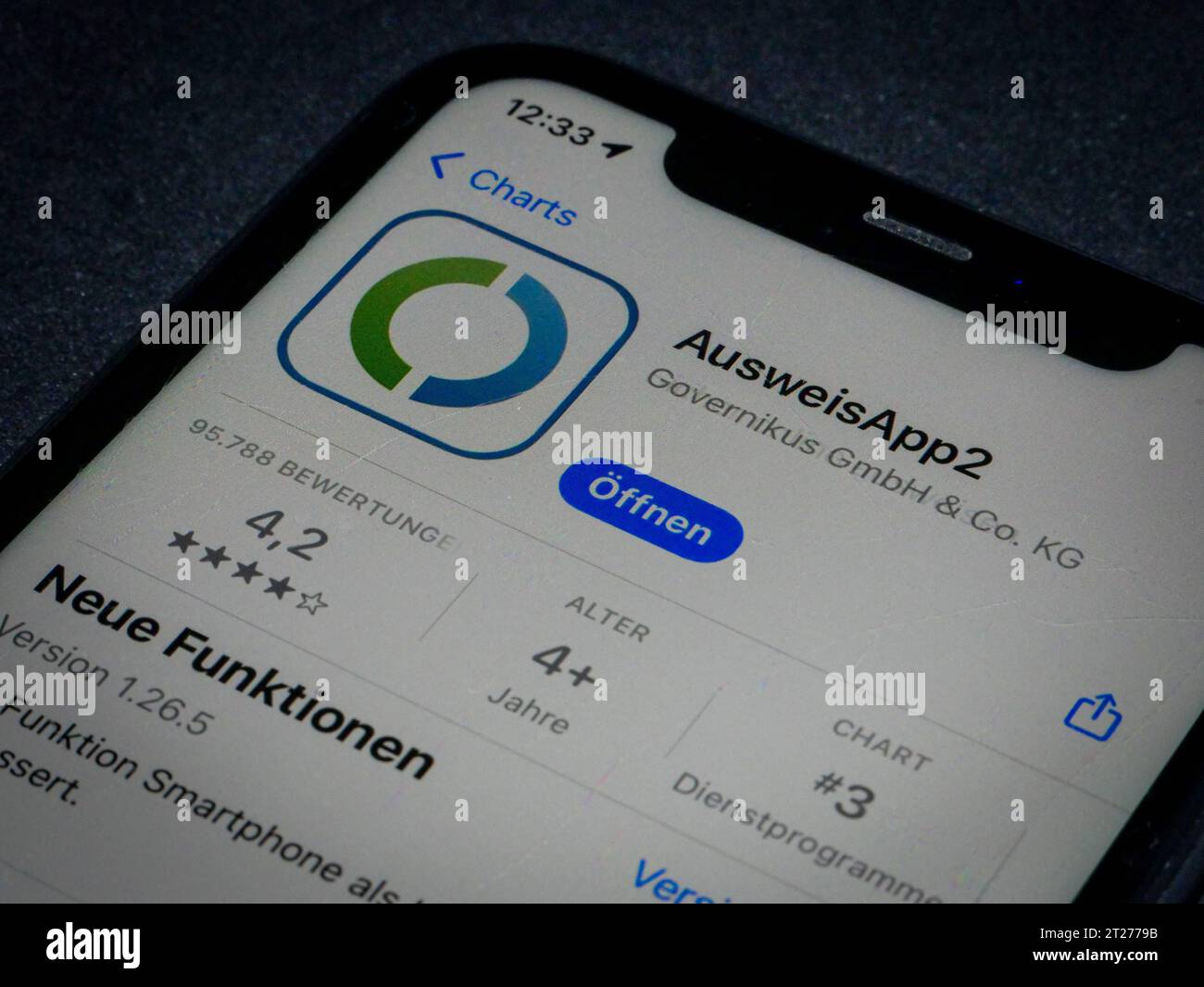 Ausweisapp2 hi-res stock photography and images - Alamy