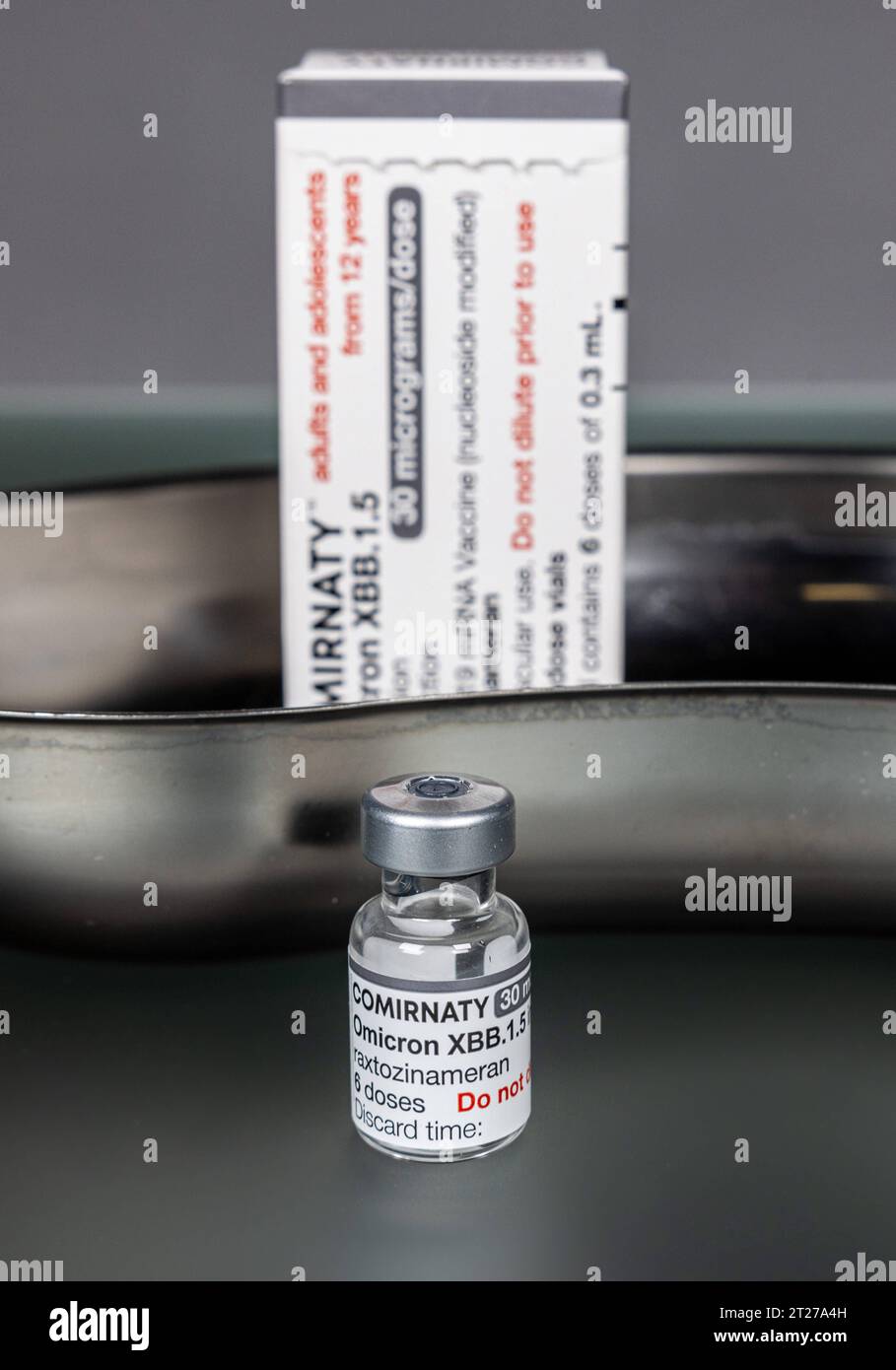 Redaktionell: XBB.1.5-Varianten-adaptiertes Comirnaty. Originale Phiole ...