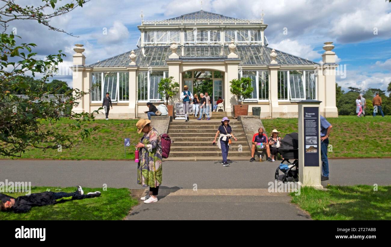 People visitors outside the Temperate House steps by Thorn Avenue at ...
