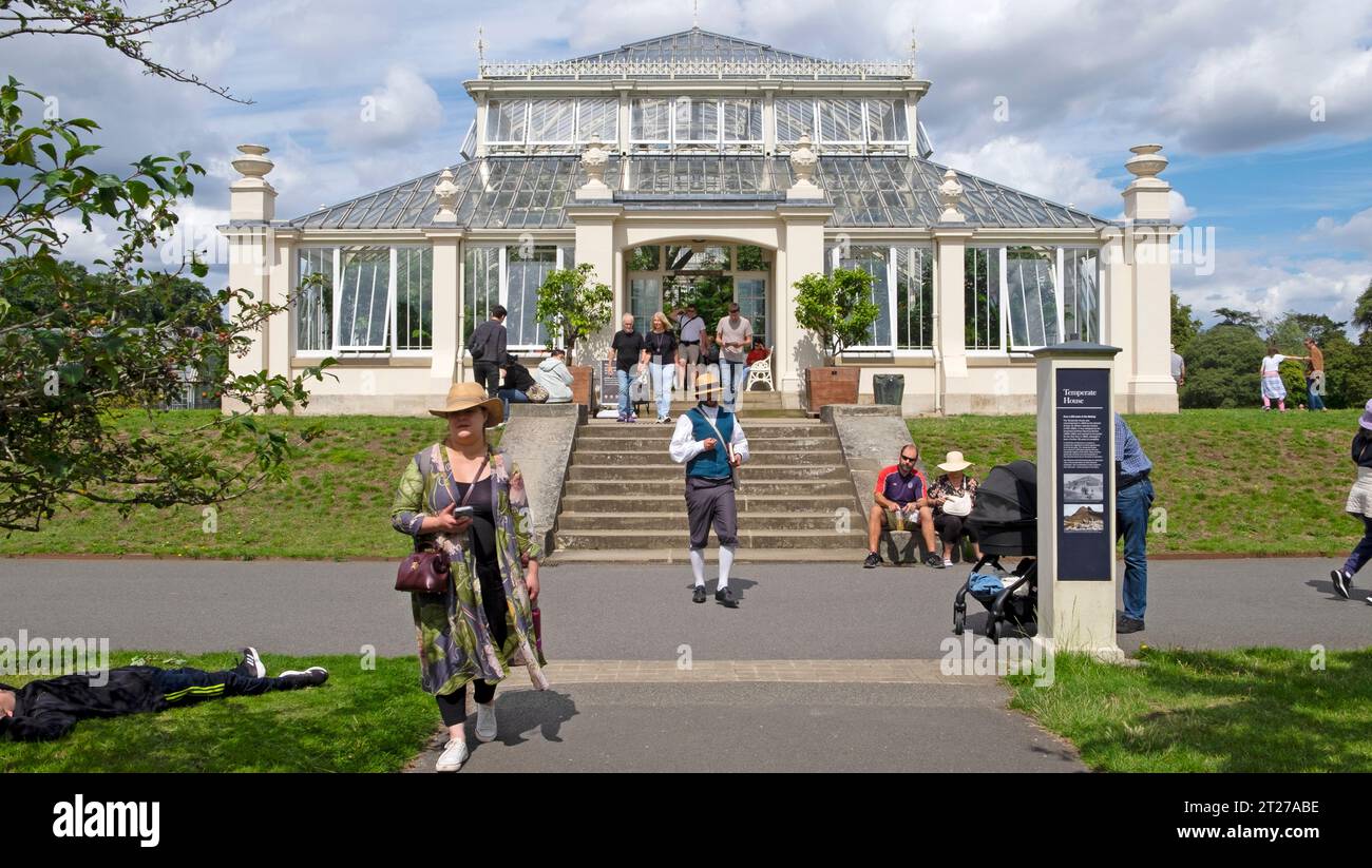 People visitors outside the Temperate House steps by Thorn Avenue at ...
