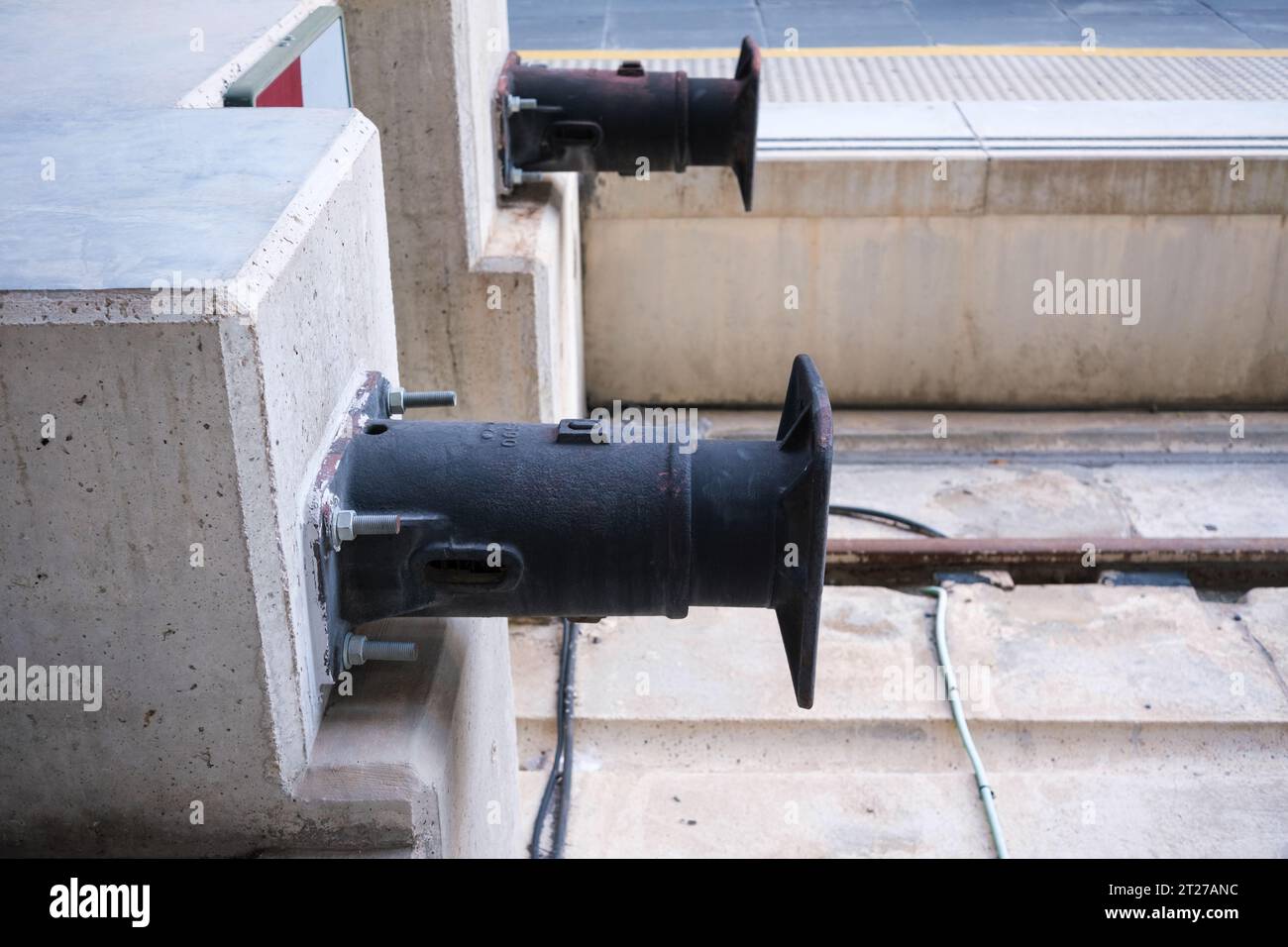 Railroad buffers or buffers to avoid collisions with the end of the ...