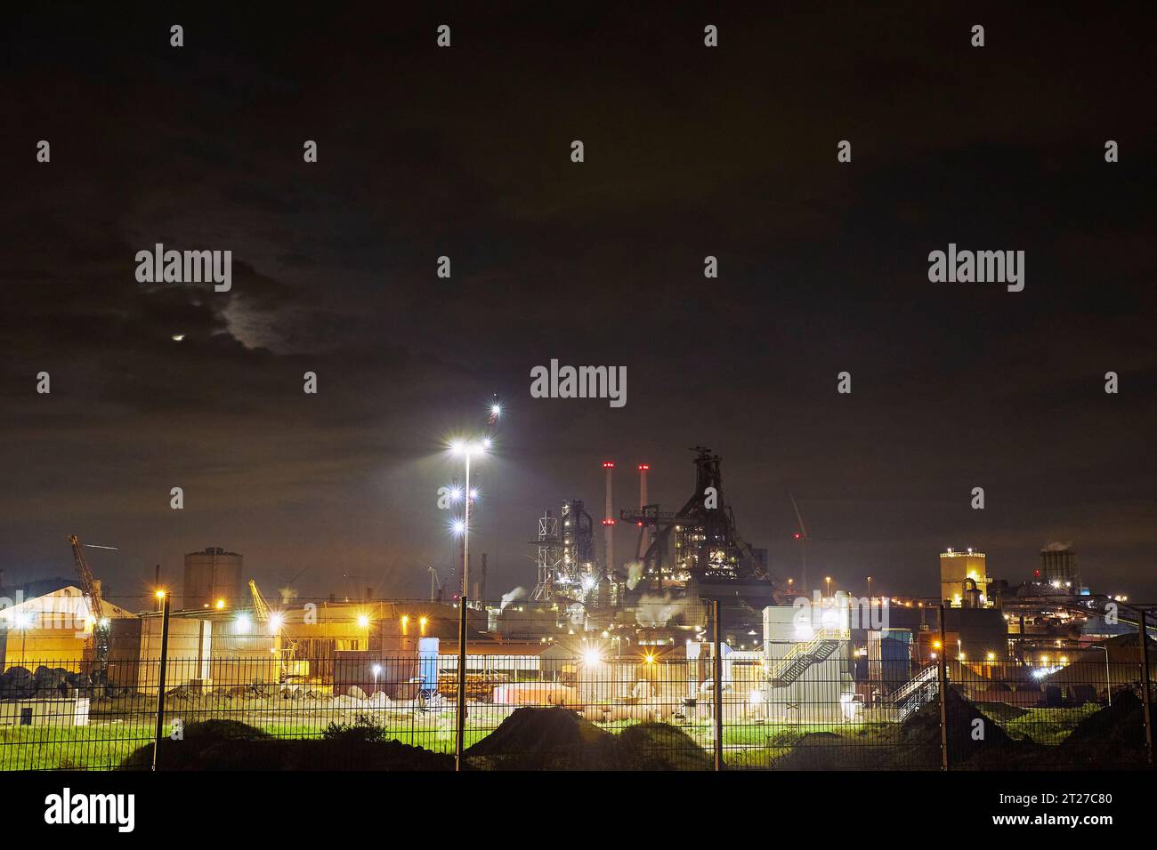 steel mill in the Netherlands at night Stock Photo - Alamy