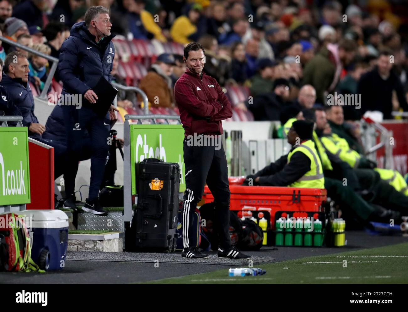 Fourth official referee Darren England on the side line during the ...