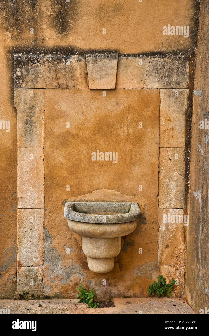 Ancient rome toilet hi-res stock photography and images - Alamy