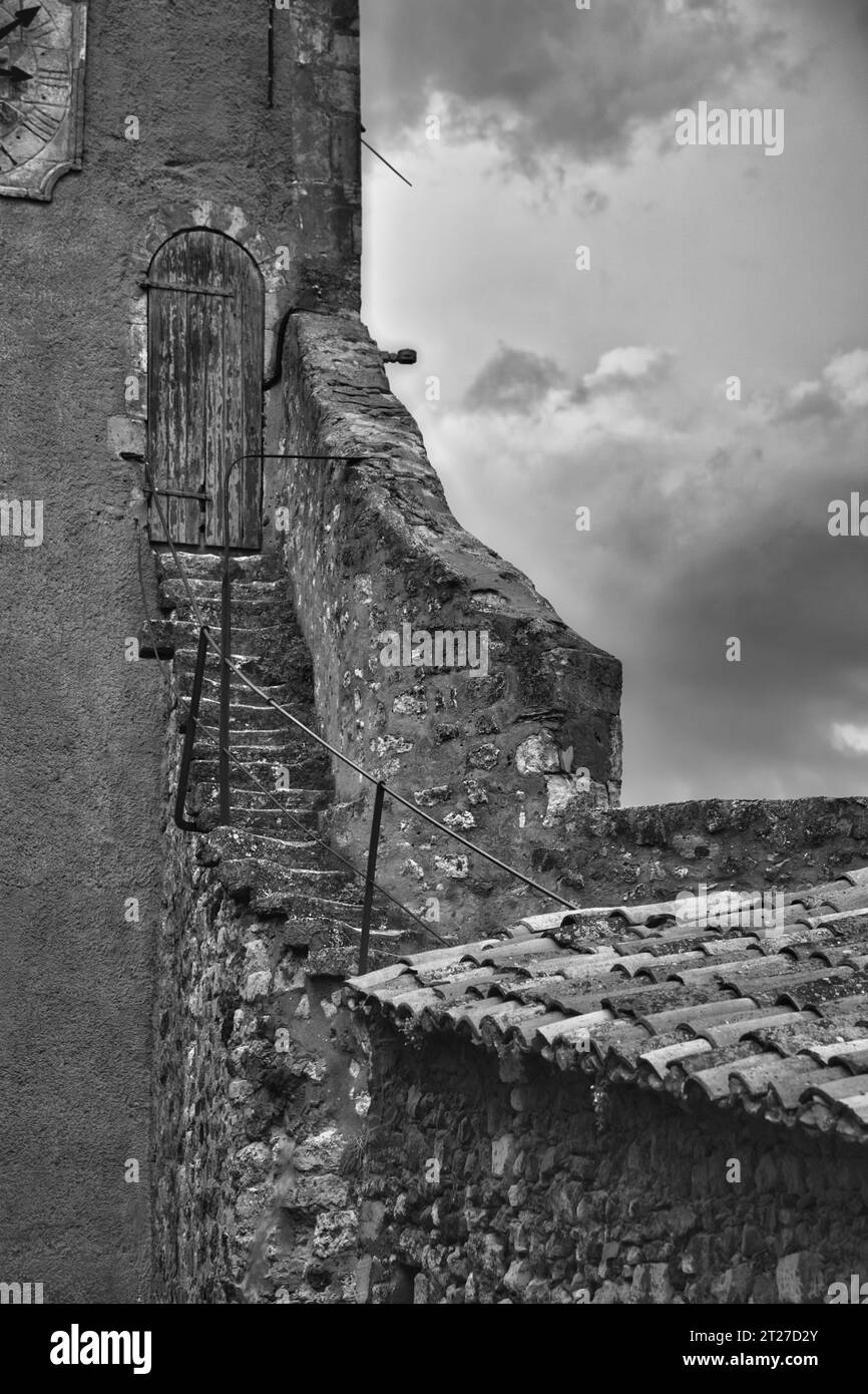 Building black roof walls Black and White Stock Photos & Images - Alamy