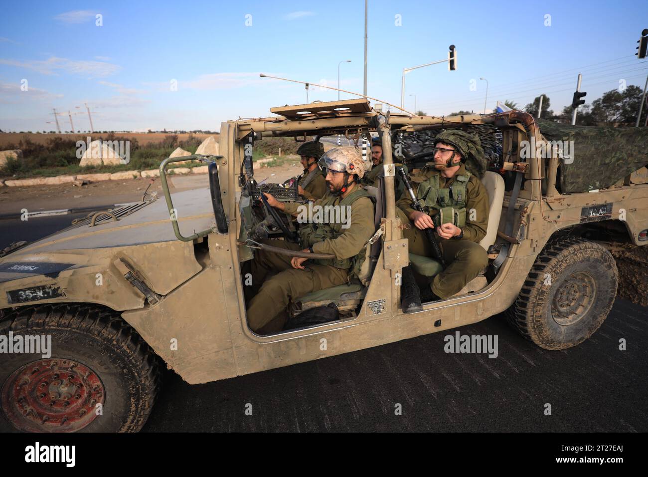 Israeli military mobility on the Gaza border SDEROT, ISRAEL - OCTOBER ...