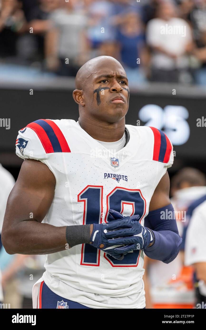 New England Patriots wide receiver Matthew Slater (18) stands for the ...