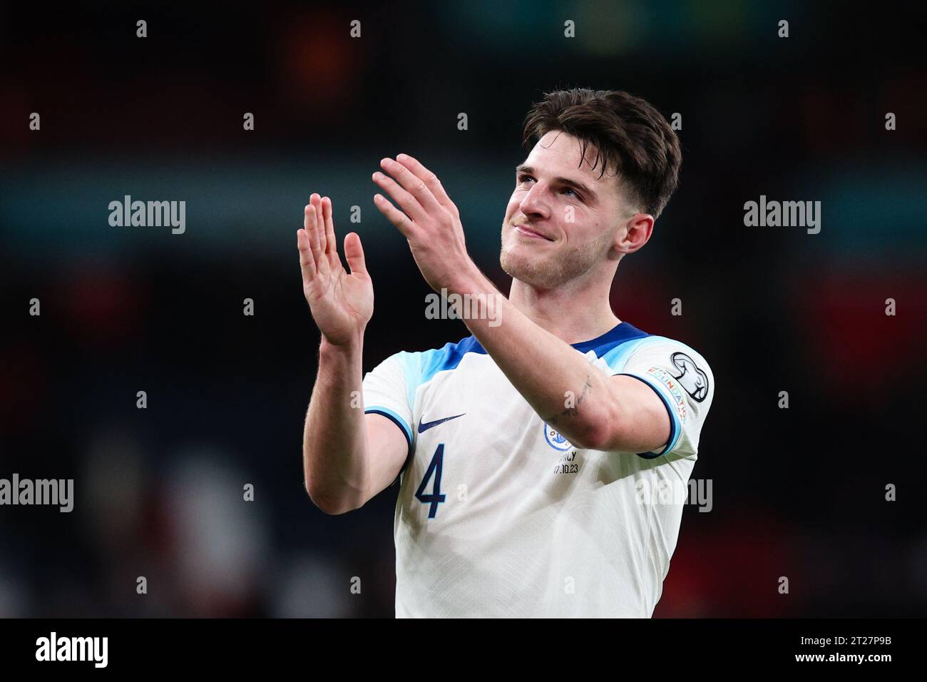 LONDON, UK - 17th Oct 2023: Declan Rice of England applauds the fans ...