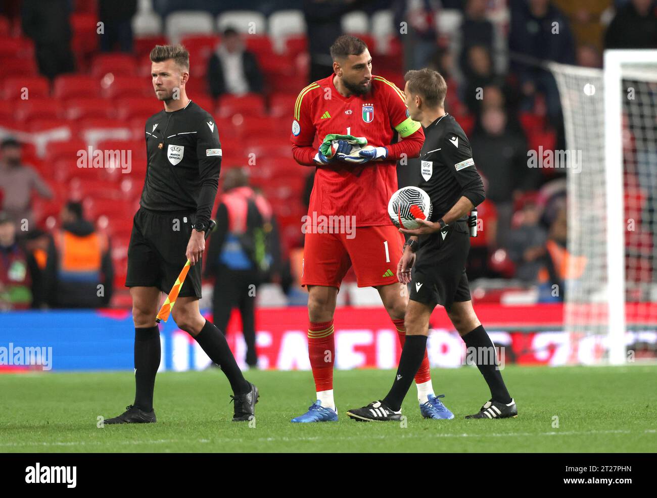 London, UK. 17th Oct, 2023. Gianluigi Donnarumma (I) speaks to referee ...