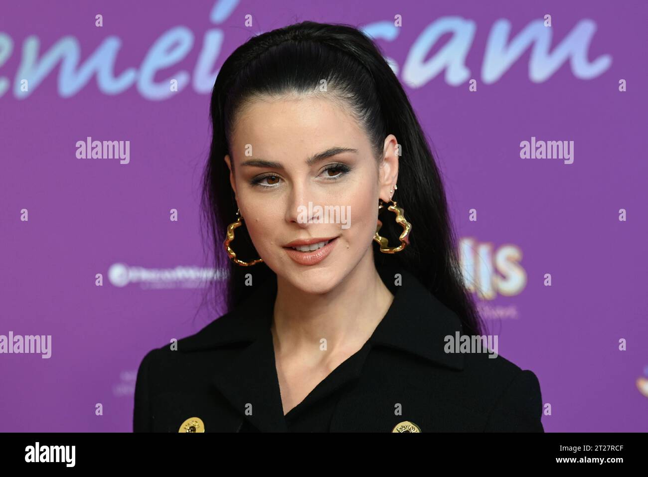 Sängerin Lena Meyer-Landrut, die deutsche Stimme von Poppy, kommt zur ...