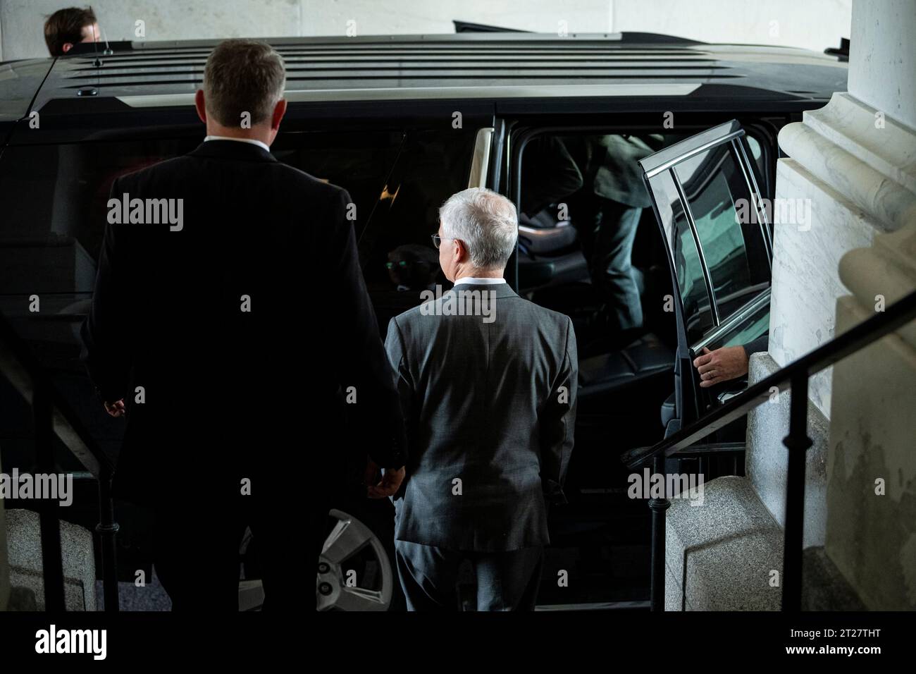 Speaker pro tempore hi-res stock photography and images - Alamy