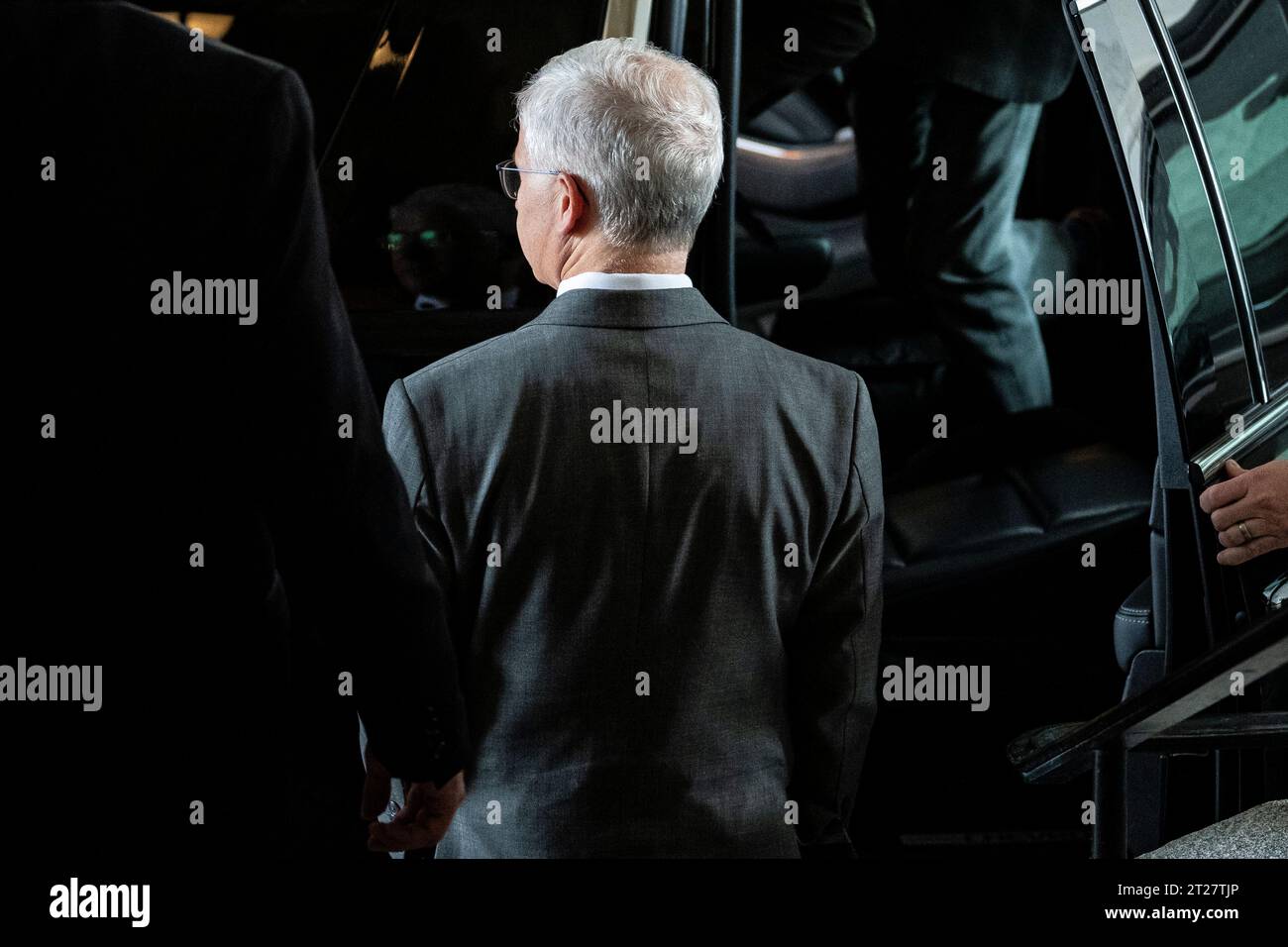 Speaker pro tempore hi-res stock photography and images - Alamy