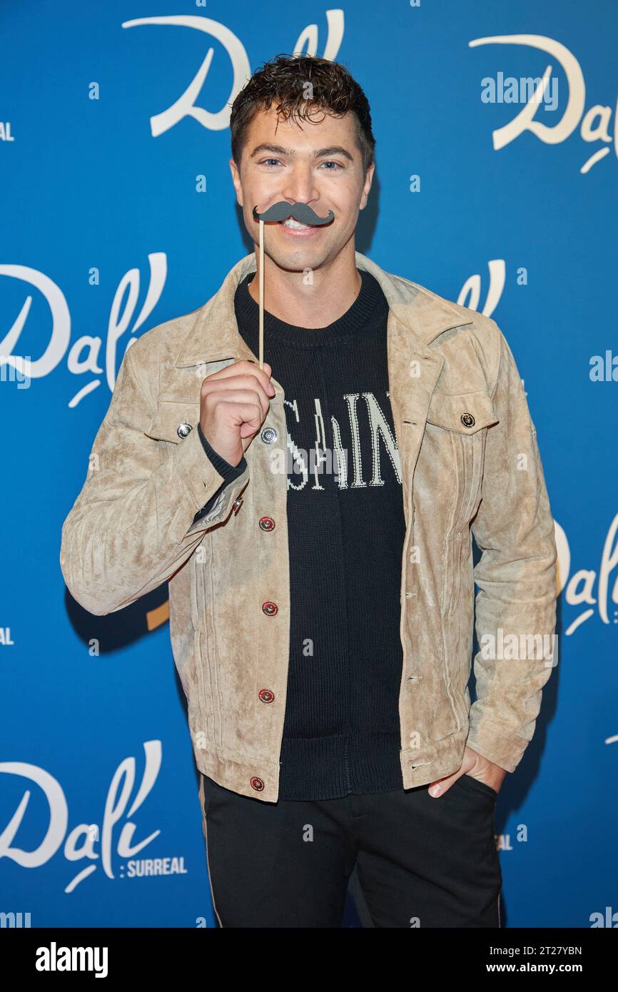 Julian David - Deutschlandpremiere von DALI SURREAL - Das immersive ...