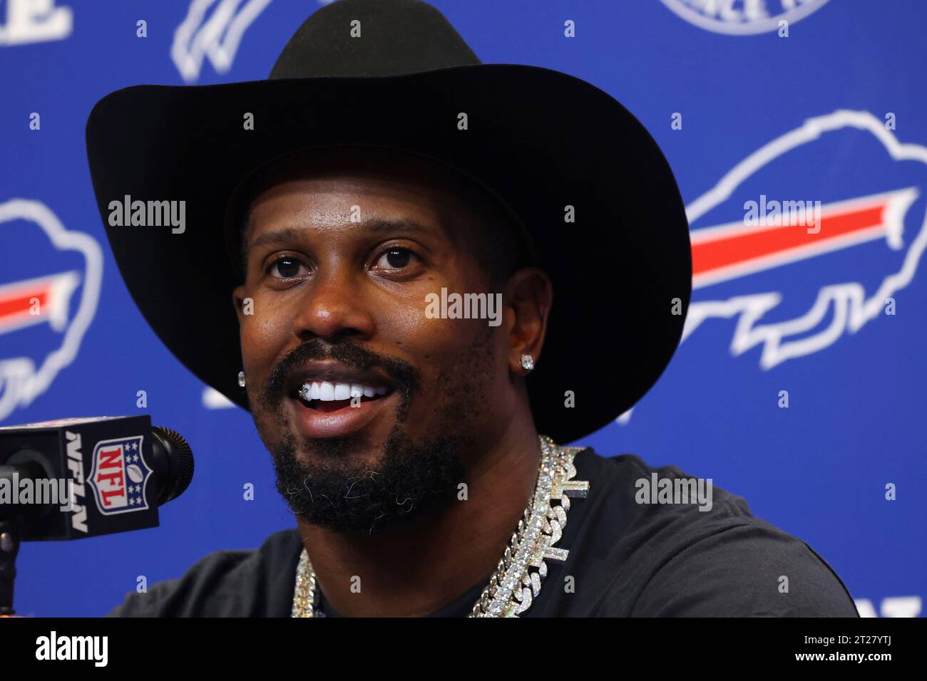 Buffalo Bills linebacker Von Miller (40) listens to a reporter's ...