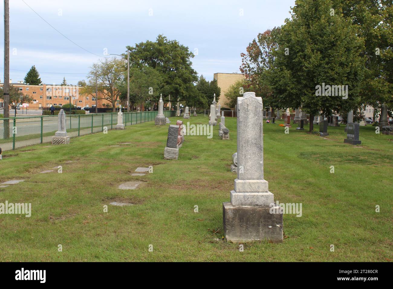 Burial tombstones hi-res stock photography and images - Alamy