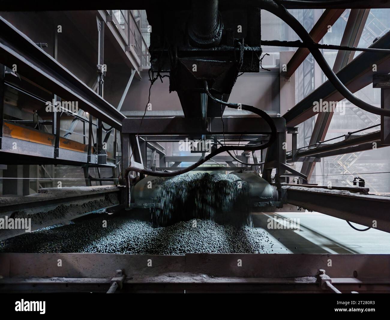 Iron ore processing hi-res stock photography and images - Alamy