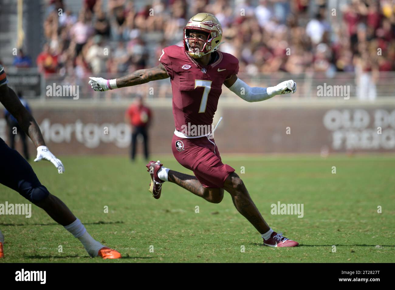 Florida State defensive back Jarrian Jones (7) follows a play during ...