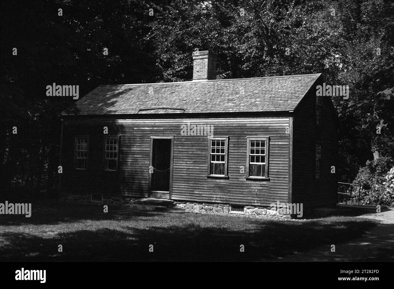The outside of the Robbins House museum on Battle Road in Concord, MA ...