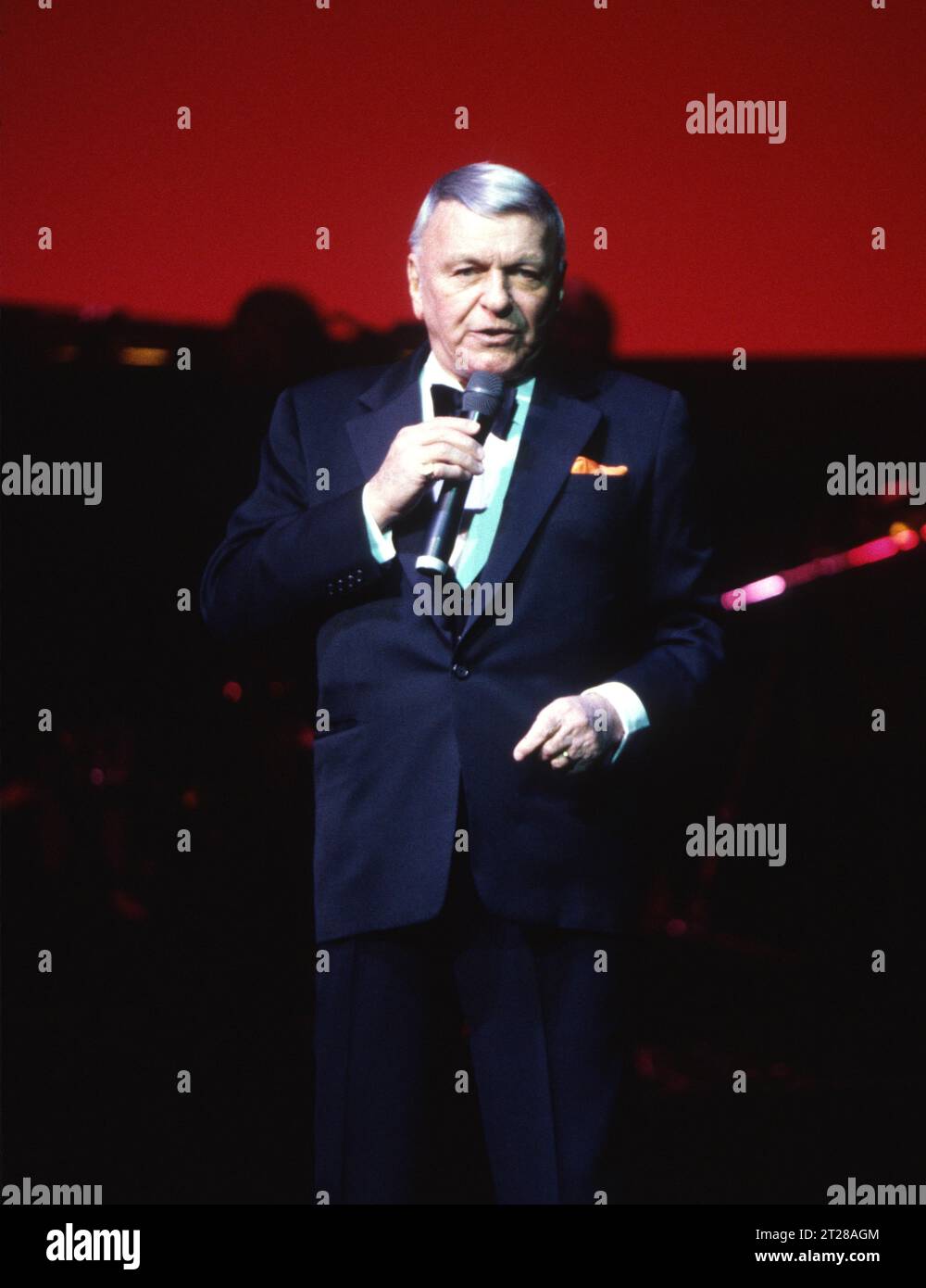 1994Frank Sinatra John Barrett/PHOTOlink.net / MediaPunch Stock Photo ...