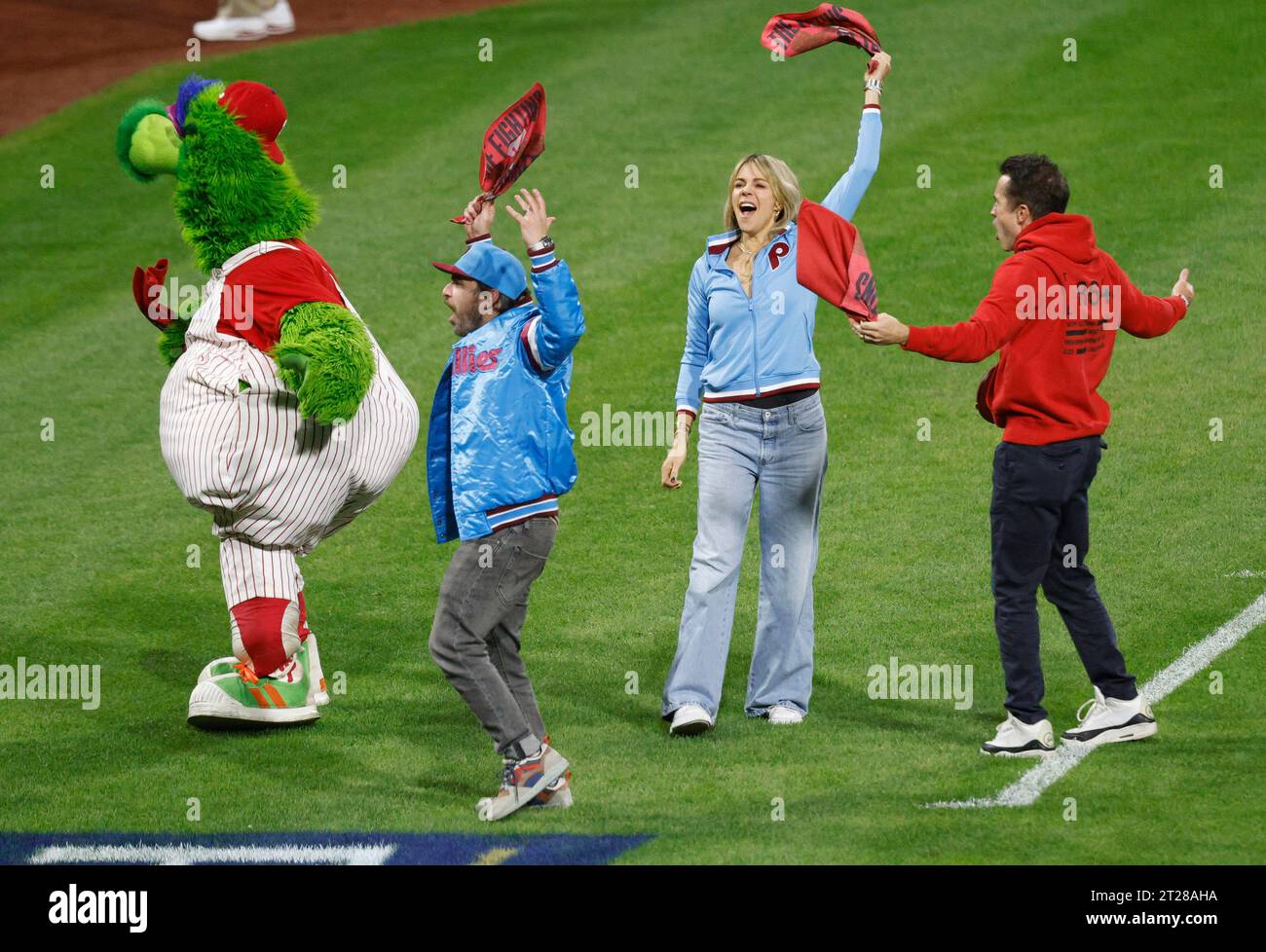 Philadelphia, United States. 17th Oct, 2023. Cast members from the ...