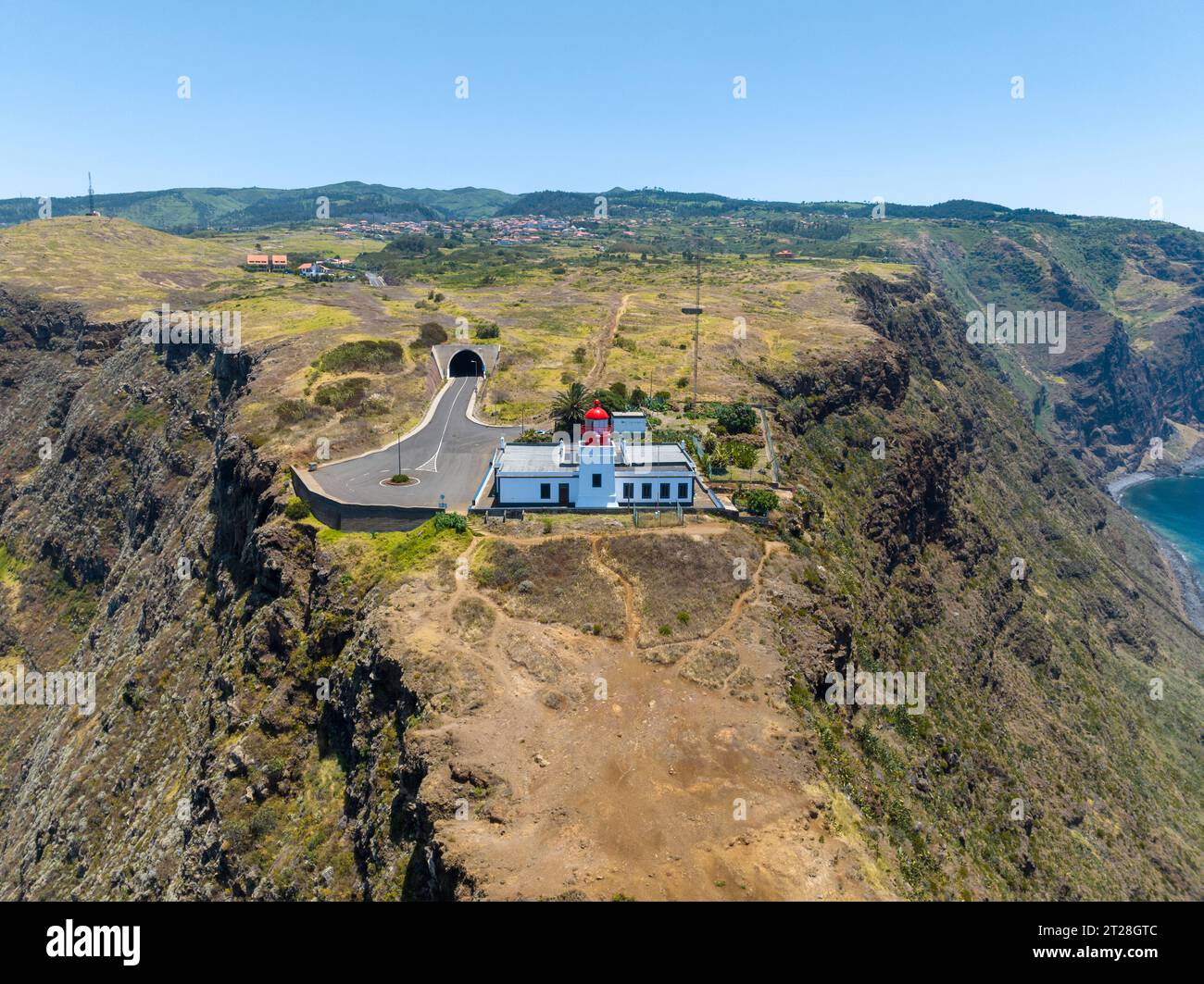 Farol da Ponta do Pargo Ilha da Madeira. Lighthouse of Ponta do Pargo ...