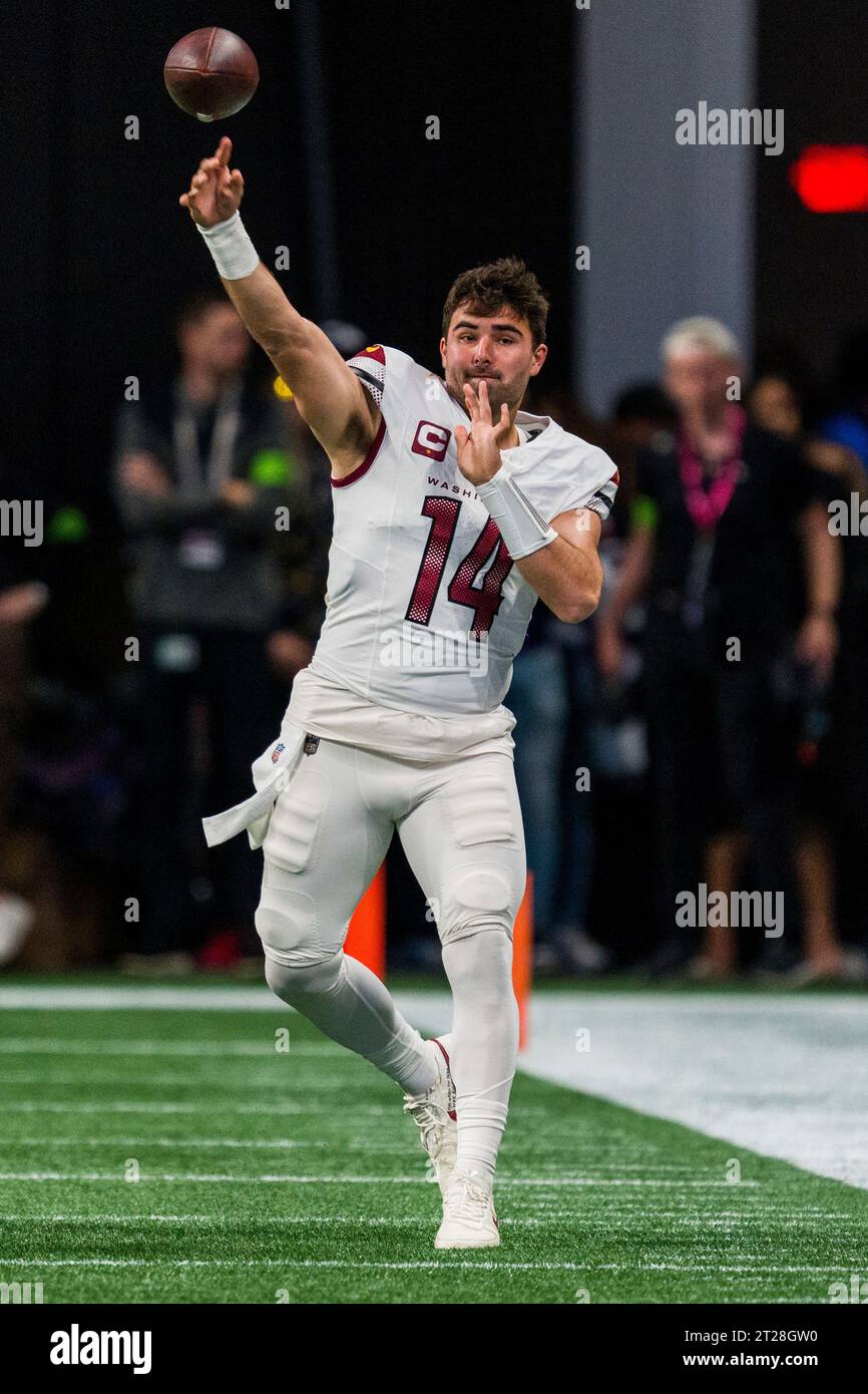 Washington Commanders quarterback Sam Howell (14) warms up before the ...