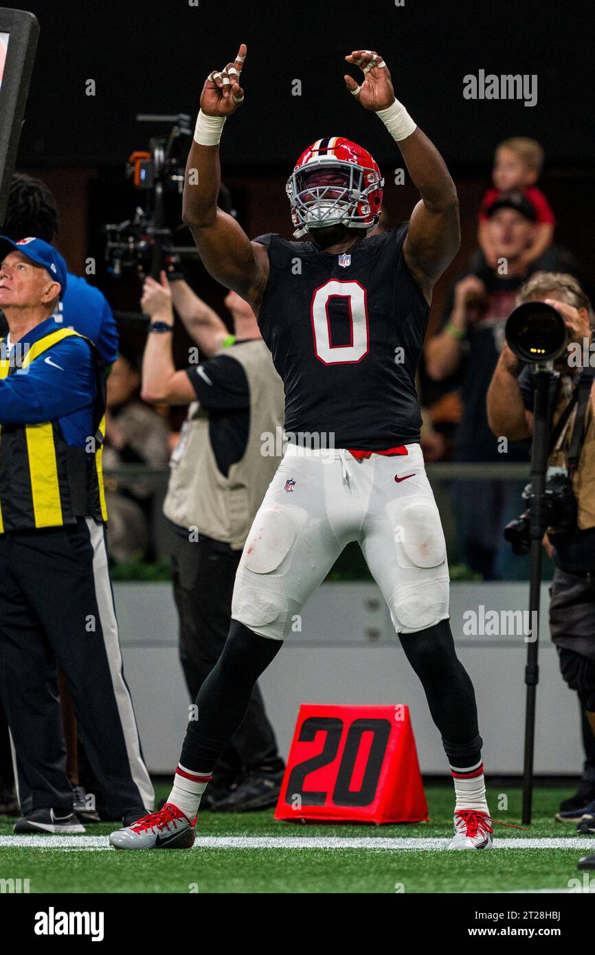 Atlanta Falcons linebacker Lorenzo Carter (0) celebrates during the ...